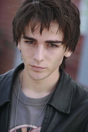 Felix Ryan actor biografia en Series Web